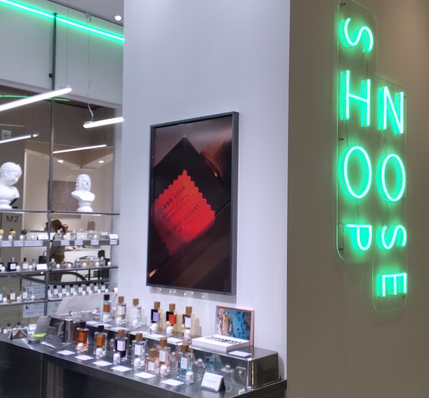 新宿のノーズショップ！ニッチフレグランスの聖地へ行ってきました | 無限色